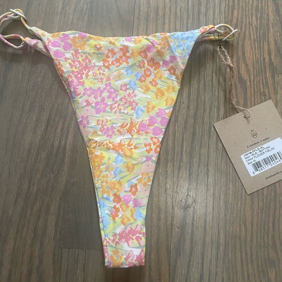 Stone Fox Swim | Swim | Stone Fox Swim Floral Isle Bottom Xl | Poshmark
